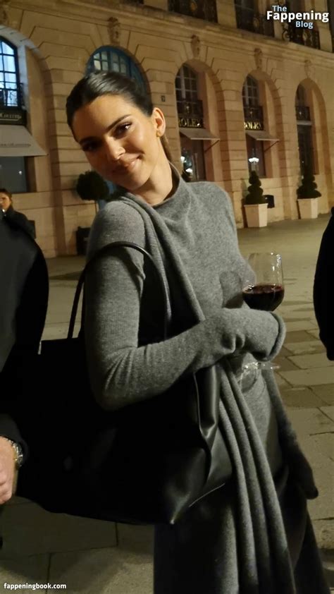 Kendall Jenner Nude The Fappening Photo 3955240 Fappeningbook