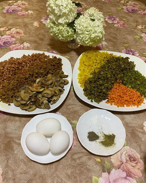 طرز تهیه کوکو لوبیا سبز مجلسی با گوشت چرخ کرده و سیب زمینی