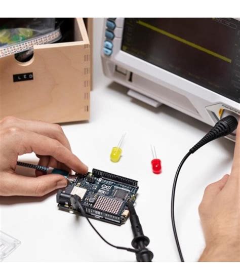 Placa Arduino Uno R4 Wifi