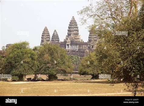 Angkor Wat Angkor Siem Reap Cambodia Angkor Wat Was First A Hindu