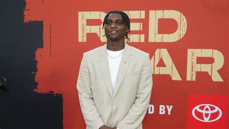 Watch Cameron Ward Takes His Walk Across The Stage As The No 1