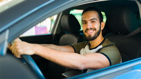 Uber Driver Returns 8000 To Teen Who Left Cash In His Car