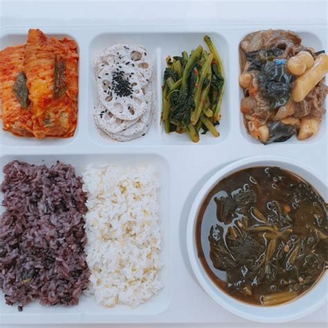 단체급식 메뉴모음 꽁치김치말이 궁중떡볶이 연근들깨소스무침 만들기 구내식당 신메뉴레시피 4월급식일기 네이버 블로그