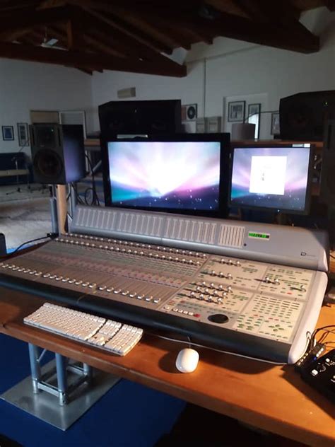 Digidesign Icon D Command 2012 Gray Reverb