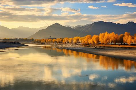 户外的河流高清图片下载 正版图片600182272 摄图网