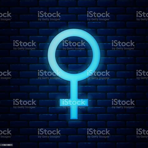 빛나는 네온 여성 성별 기호 아이콘 벽돌 벽 배경에 격리 금성 기호입니다 여성 유기체 또는 여성의 상징 벡터 일러스트레이션 0명에 대한 스톡 벡터 아트 및 기타 이미지