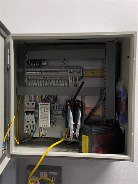 Site Installation Of Water Leak Detection And Monitoring System In A