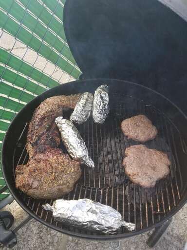 Grilled Beef Tenderloin With Herb Garlic Pepper Coating Recipe