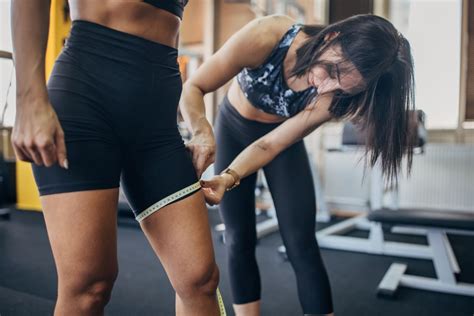 Как быстро накачать ноги в домашних условиях мужчине и женщине 11 самых эффективных упражнений