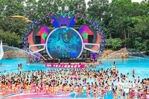 长隆“万人比基尼”再度掀起青春热浪 5月26日起可以坐城轨来玩水啦