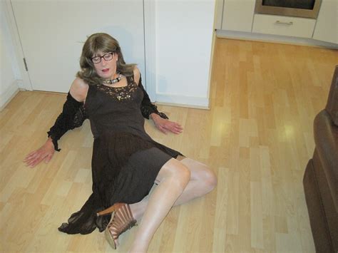 Recline On The Floor Kay Teavey Flickr