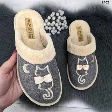 Тапочки жіночі кімнатні Белста із закритим носком світло сірі з молочним 36 р 23 3 см 2402