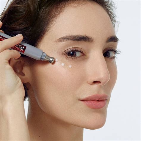 کرم دور چشم ضد چروک لورال مدل رویتالیفت فیلر فروشگاه اینترنتی گالری