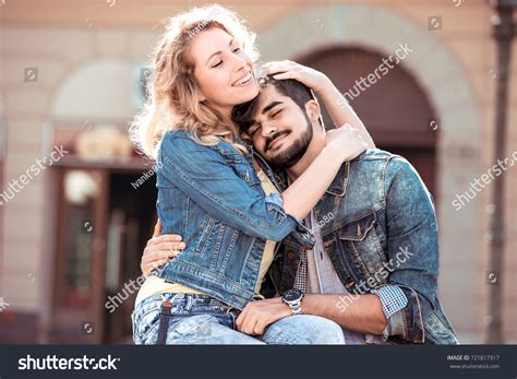 Top 999 Romantic Couple Hug Images Amazing Collection Romantic