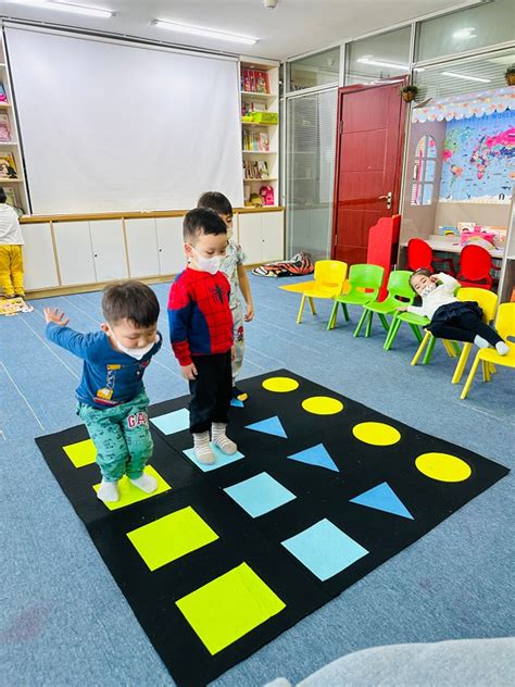 Хүүхэд Эцэг эхийн Сургалт Судалгааны Төв Хөөрхөн Шар Шувуу Added A New Хүүхэд Эцэг эхийн