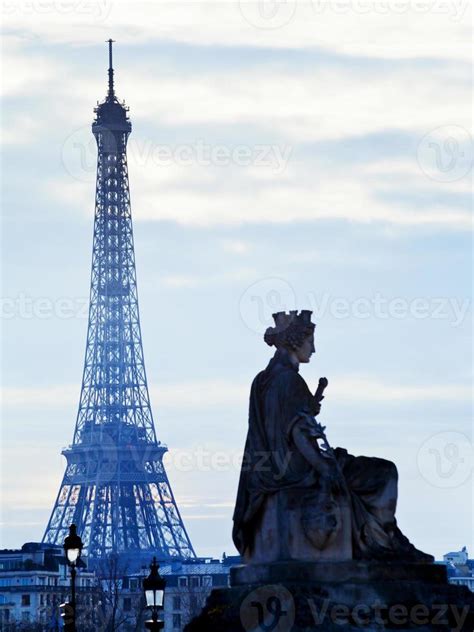 Statue And Eiffel Tower In Paris 11395130 Stock Photo At Vecteezy