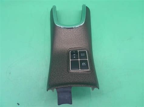アクア Daa Nhp10 センターコンソール G 082 58821 52120 E0 84751 52030 トヨタ用 ｜売買された