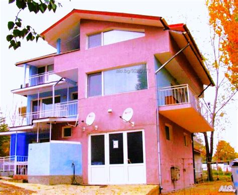 Бяла Къща за гости ”ДИНКО” Легло в стая за нощувки На море Северно черноморие 14 места Нощувк