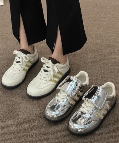 [주문폭주 단독판매] 레이디슈 고프코어 실버 에나멜 스티치 배색 스니커즈 운동화 0079 에이블리
