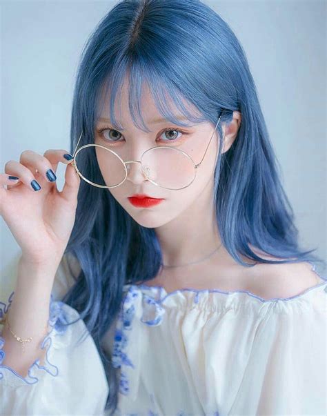 Азиатка с голубыми глазами 61 фото