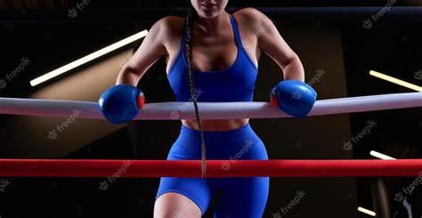 Premium Photo Noname Photo Of An Athletic Busty Woman In A Boxing