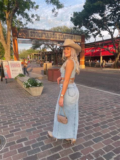 Rodeo Outfit Western Outfit Denim Maxi Skirt Cowgirl Hat Cowgirl Boots