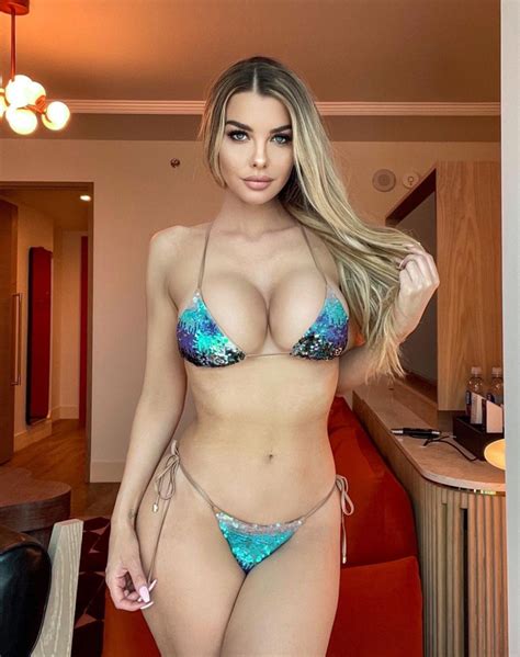 Emily Sears Hot Shots