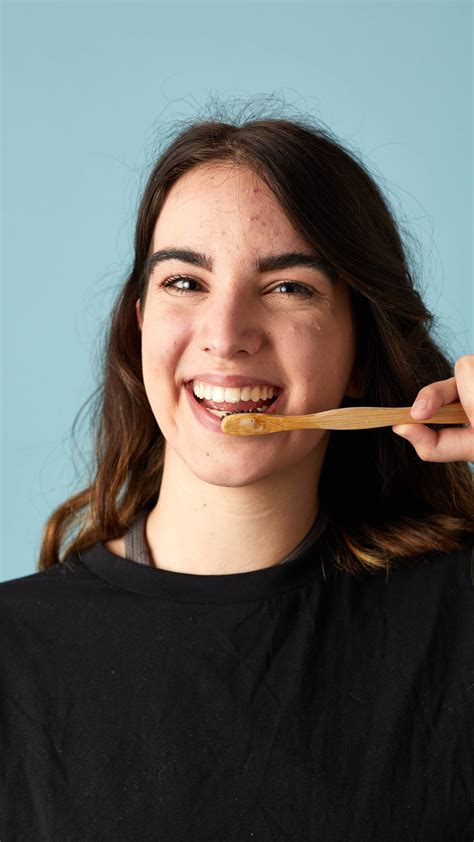 Cool With Fluoride Fluoride Toothpaste Lush