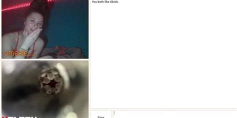 Two Omegle Girls Watch Cum In A Fleshlight