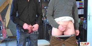 Elle Offre Une Partouze A Sa Colocataire Elle Brook Tnaflix Com