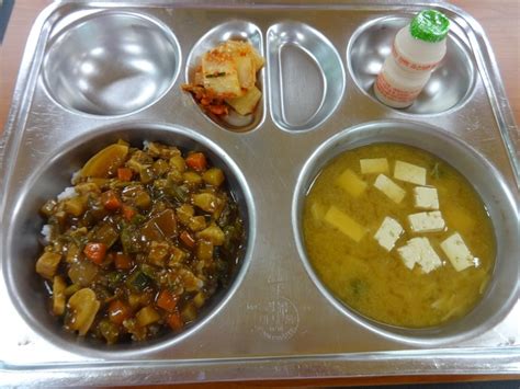 더쿠 단체 급식 하이라이스 