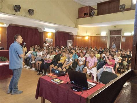 ОУ “Петко Рачов Славейков” Ямбол