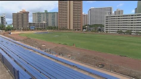Former Leilehua Quarterback Andrew Manley Named Moanaluas Head