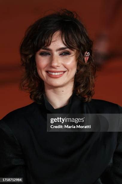 110 Zoe Bleu Sidel Photos And High Res Pictures Getty Images