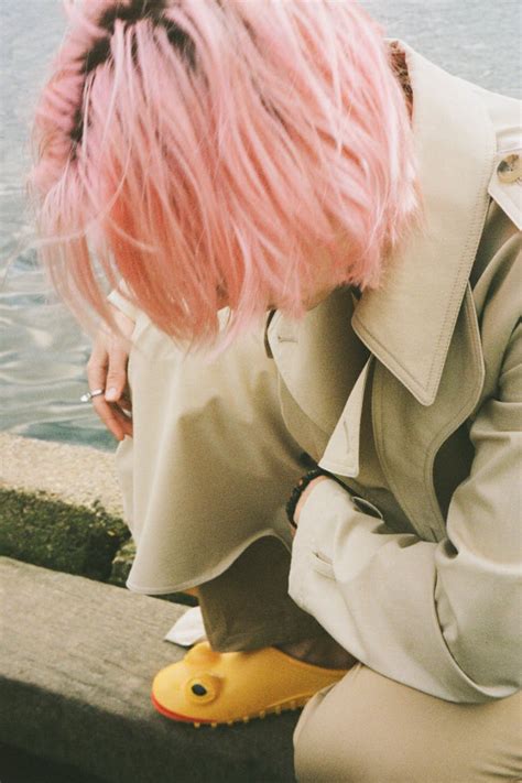 Jw Andersons Frog Shoes Are The Serotonin Boost We Need