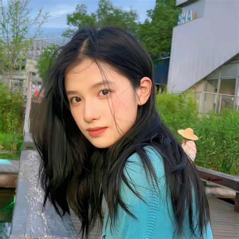 张婧仪可爱公主斩男又斩女头像