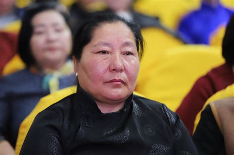 Сэлэнгэ түмэн 🇲🇳🇲🇳🇲🇳 Сэлэнгэ аймгийн МАН ын Хорооны дарга 1992 оноос хойшхи аар ажиллаж