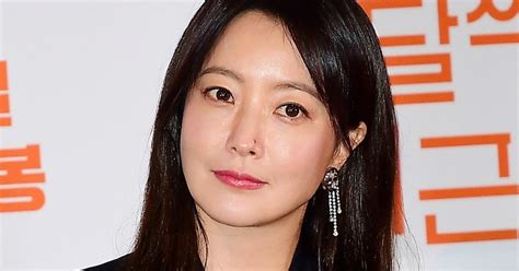 외동딸 김희선 오늘2일 모친상남편과 상주로 슬픔 속 빈소 지켜