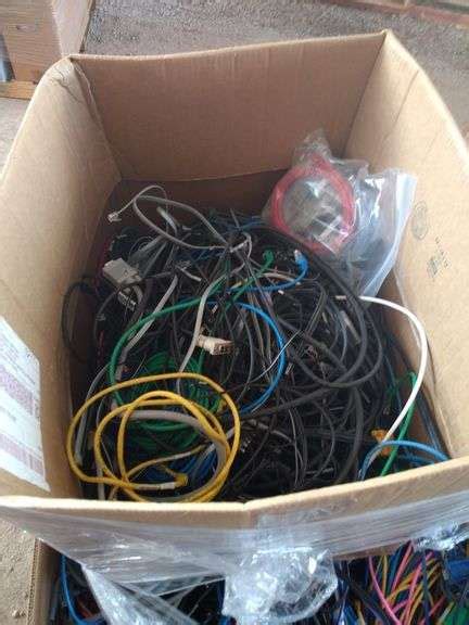 Tote Assorted Computer Cables Sierra Auction Management Inc