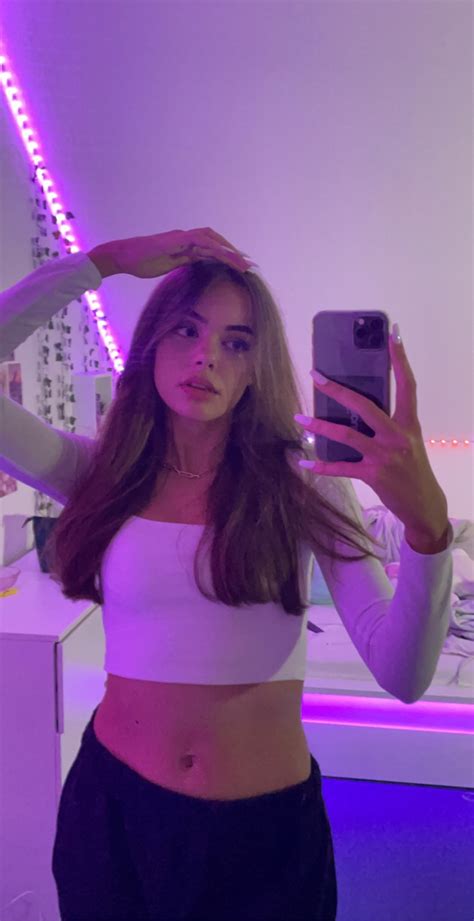 Sophia On Twitter Bin Live