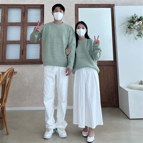 위위클로즈 고퀄오버핏⭐️남녀공용 루즈핏 봄 가을 겨울 커플 긴팔 니트 무지 유니섹스 여행 데이트 키작녀 빅사이즈 커플룩 시밀러룩