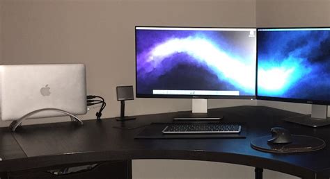 Mac Setup MacBook Pro With Twin Displays