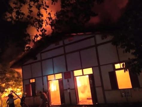 မိုးညှင်းမြို့နယ် အင်းတော်ကြီးမြို့ လုံးတုံ အထက်တန်းကျောင်း မီးလောင်မှုဖြစ်ပွား Information