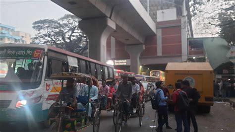 আড়াই ঘণ্টা পর প্রেস ক্লাবের সামনের সড়কে যান চলাচল শুরু