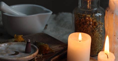 건강 고요함 달래는 대체 의학 마사지 마음가짐 명상 명상적인 무드 조명 묵상 스파 스파 데이 식물의 아늑한 아로마테라피 약종상 에센셜 오일