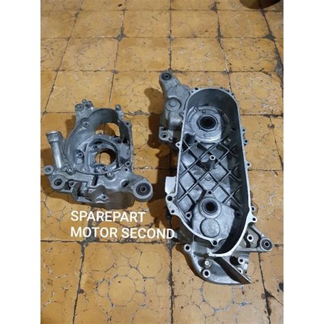 Jual Crankcase Krengkes Kalter Kanan Kiri Nomer Block Blok Cvt Mesin Tengah New Vario 125 Fi Led