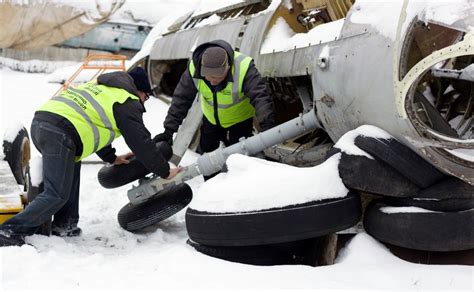 У київському Музеї авіації відновлюють експонати Вечірній Київ