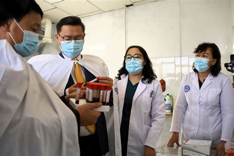 Ерөнхийлөгчийн Үйлдвэр үйлчилгээний бодлогын зөвлөх Ч Даваабаяр Нийслэлийн мал эмнэлгийн газрын