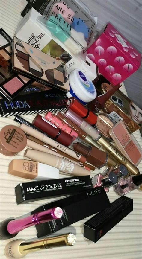 Pin By On Fake Makeup Makeup Kit Snapchat Makeup