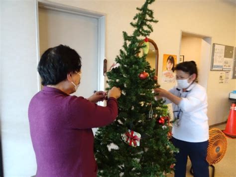 クリスマスツリー 飾りつけ 倉敷平成病院だより